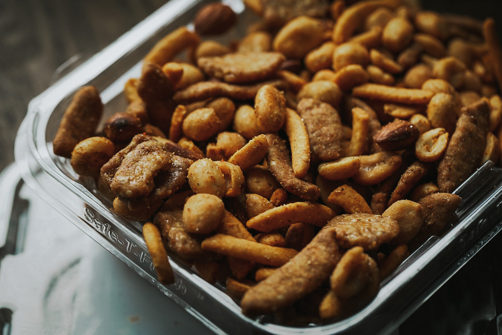 Nuts & Snacks – The Basket Company, Inc.